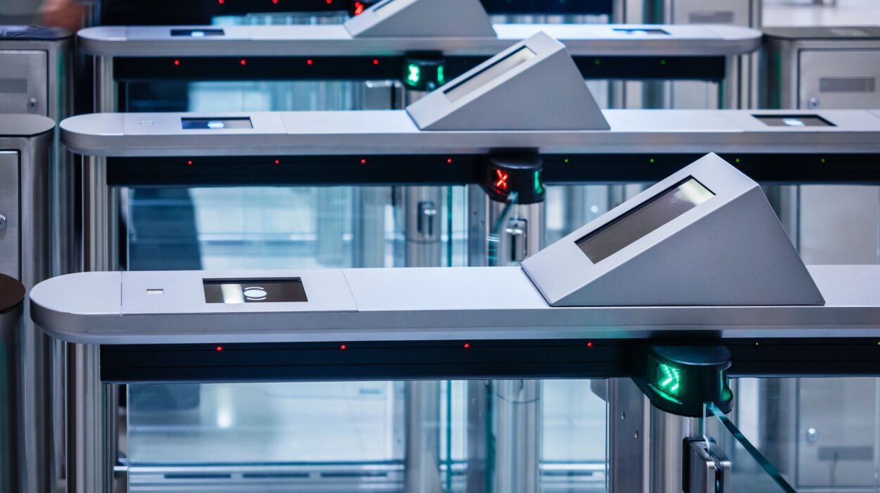 BLACK DELTA DEFENCE - Airport Security, Defence, Telecom